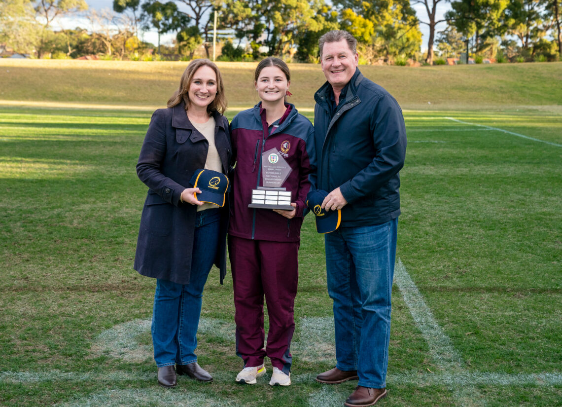 AWARDS AND TEAM PHOTOS - GIRLS SEVENS - schoolsrugby.com.au