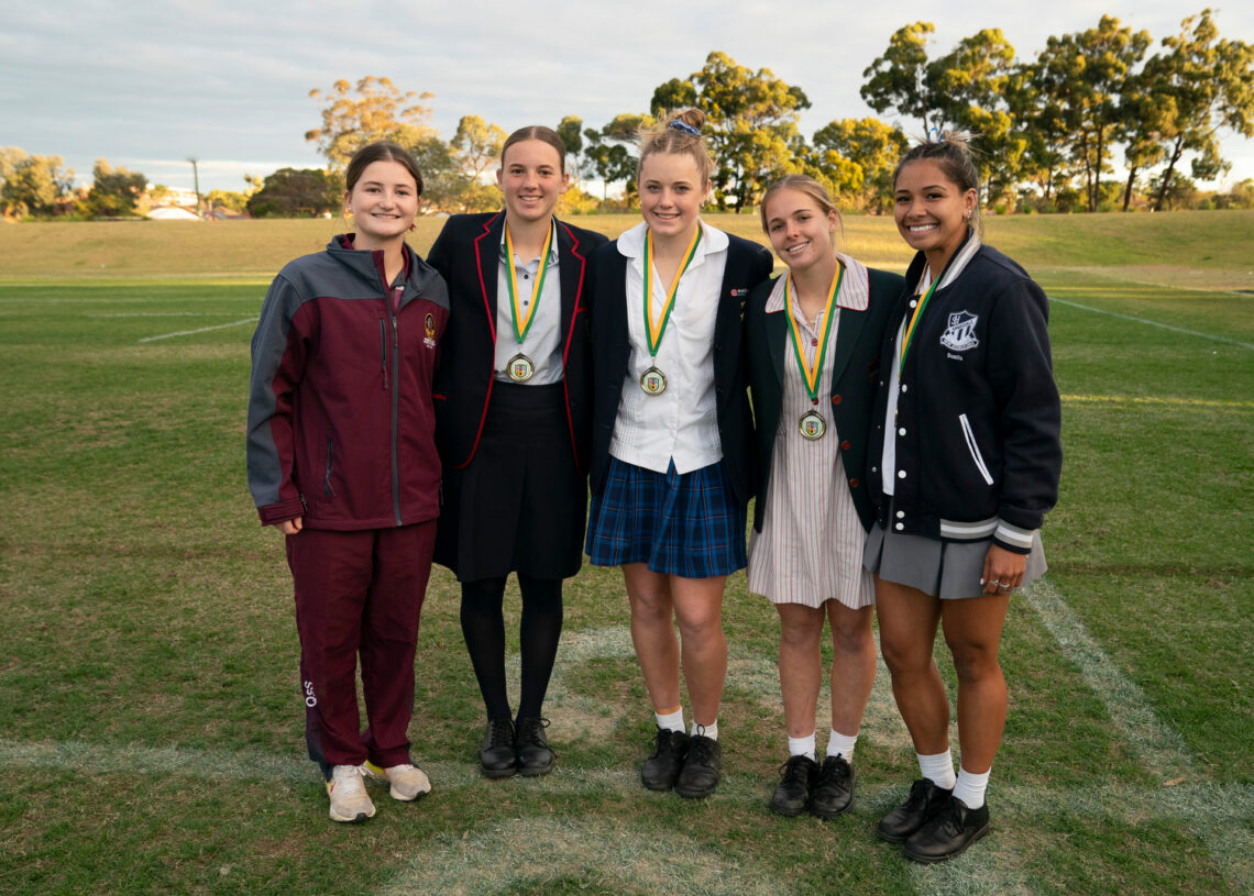 AWARDS AND TEAM PHOTOS - GIRLS SEVENS - schoolsrugby.com.au